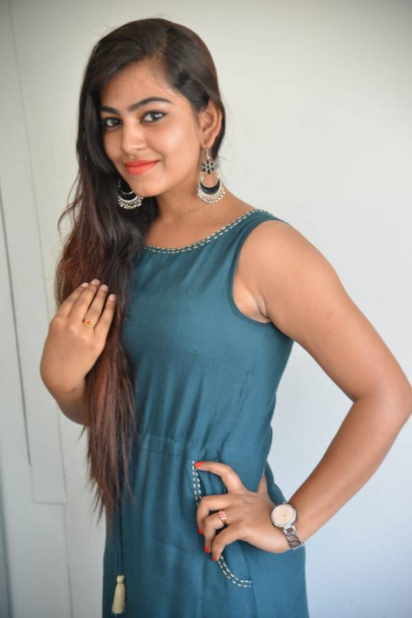 Archana Photos: Latest HD Images, Pictures, Stills & Pics - FilmiBeat