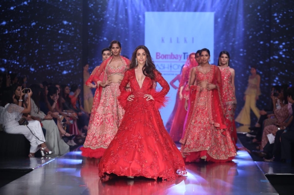 Celebs Walks The Ramp At Bombay Times Fashion Show 2019 Photos