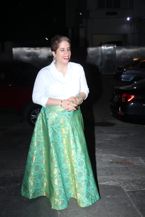 Rohini Iyer hosts a party for Guneet Monga celebrating her Oscar win ...