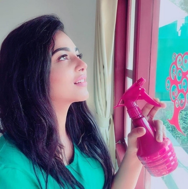 Aradhya Ann Photos: Latest HD Images, Pictures, Stills & Pics - FilmiBeat