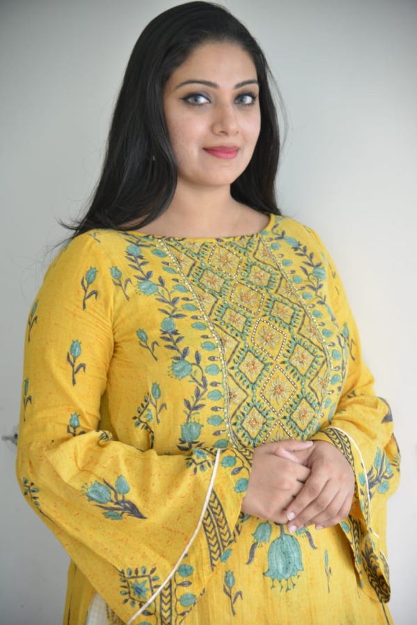 Avanthika Mohan Photos: Latest HD Images, Pictures, Stills & Pics ...