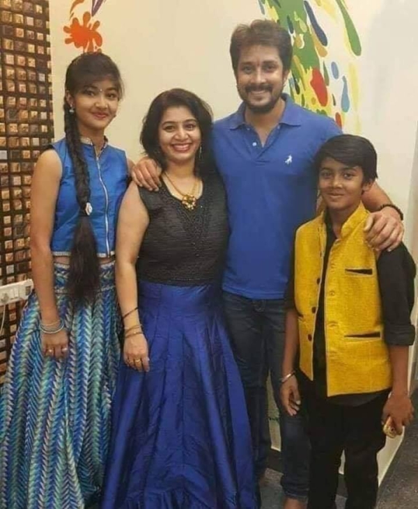 Kannada Actors And Their Family Photos