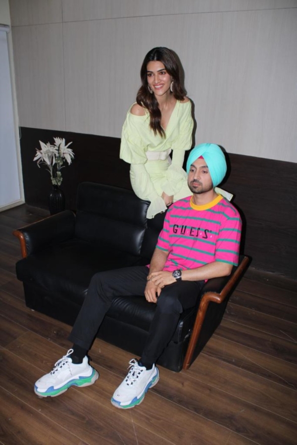 Kriti Sanon And Diljit Dosanjh Promotes Arjun Patiala In Mumbai