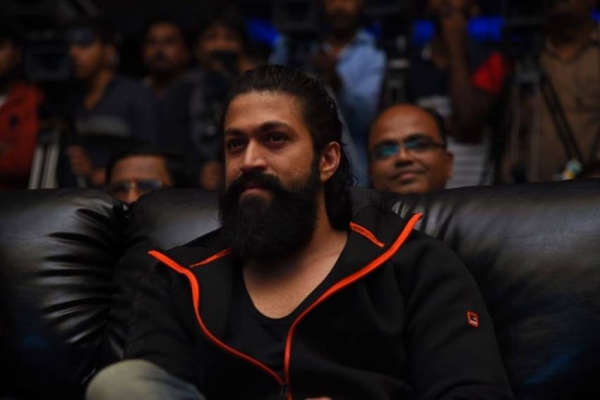 Yash Photos [HD]: Latest Images, Pictures, Stills of Yash - FilmiBeat