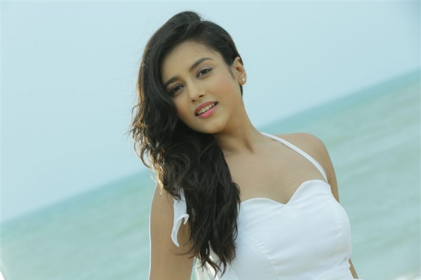 Duster Photos: HD Images, Pictures, Stills, First Look Posters of ...