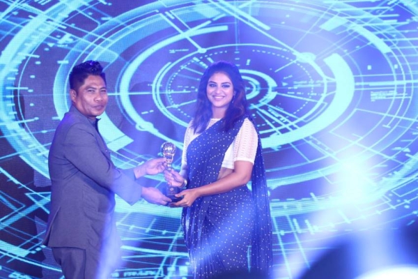 D Awards and Dazzle Style Icon Awards Photos