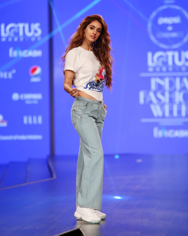 Disha Patani Walks The Ramp At Lotus Fashion Week 2019 Photos