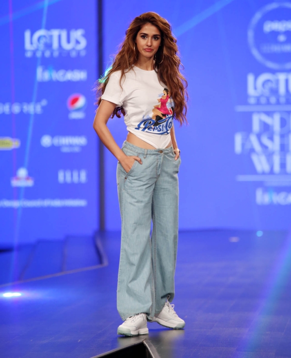 Disha Patani Walks The Ramp At Lotus Fashion Week 2019 Photos