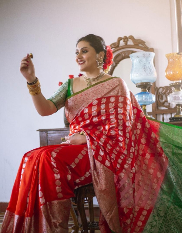 Namitha Photos [HD]: Latest Images, Pictures, Stills of Namitha - FilmiBeat