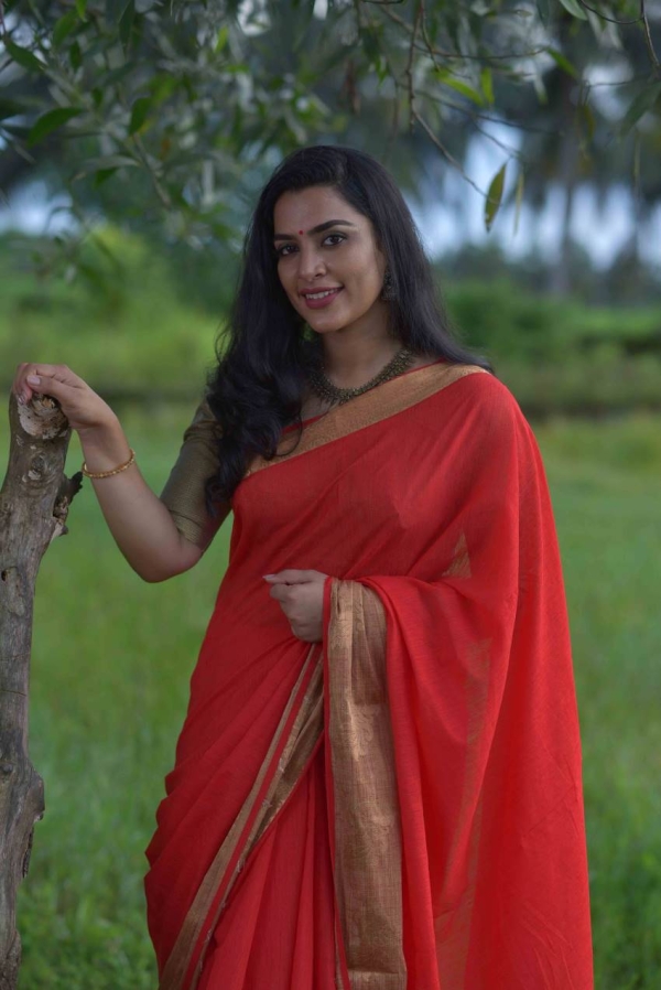 Vanditha Manoharan Photos Photos [HD]: Latest Images, Pictures, Stills ...