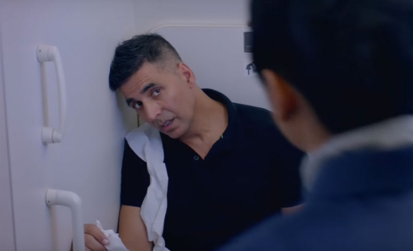 Good Newwz Photos: HD Images, Pictures, Stills, First Look Posters of ...