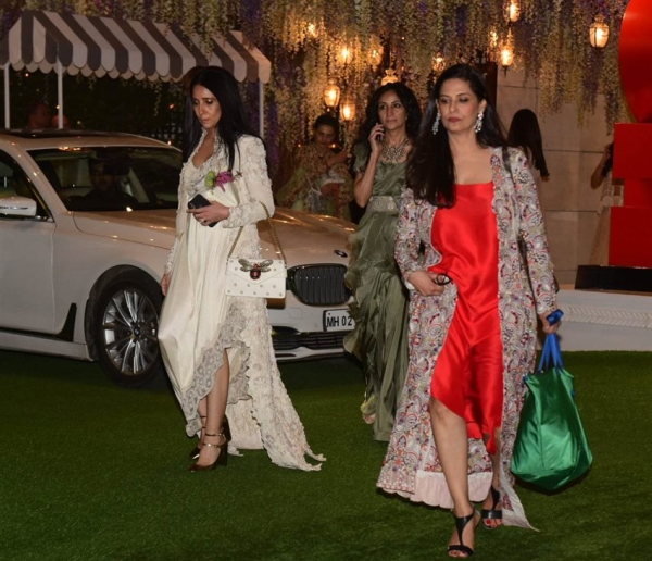 Grand Daughter of Dhirubhai Ambani's Nayantara Kothari Pre Wedding Bash ...