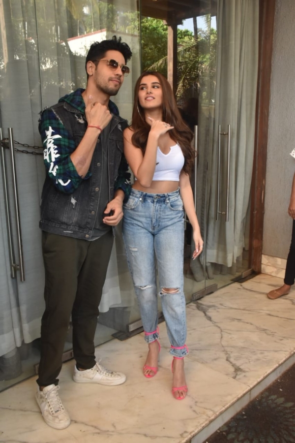 Siddharth Malhotra & Tara Sutaria snapped promoting the film 'Marjaavaan'