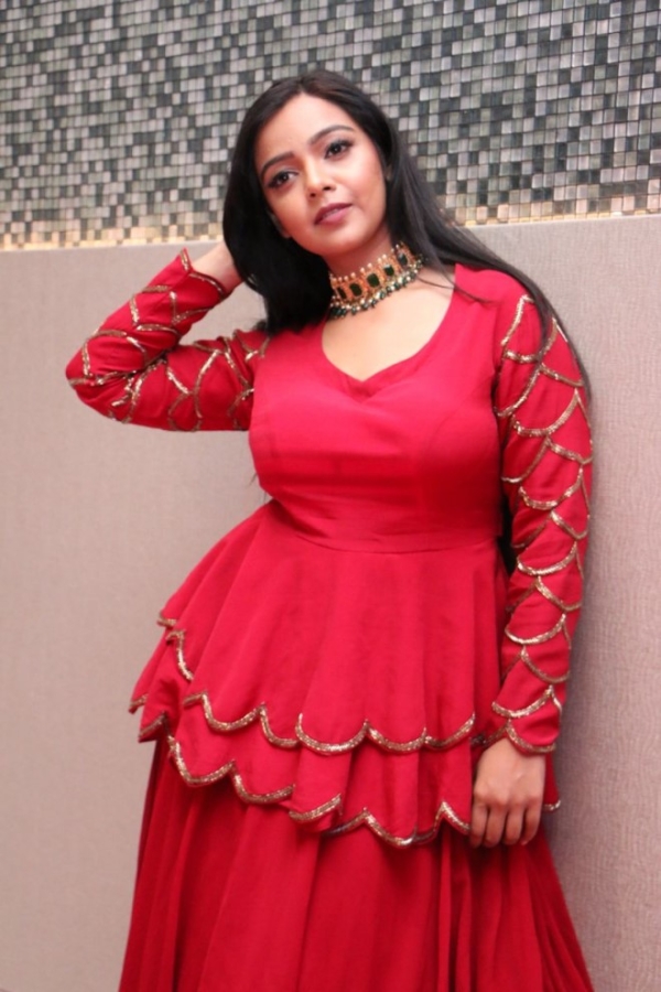 Nithya Shetty Photos: Latest HD Images, Pictures, Stills & Pics - FilmiBeat