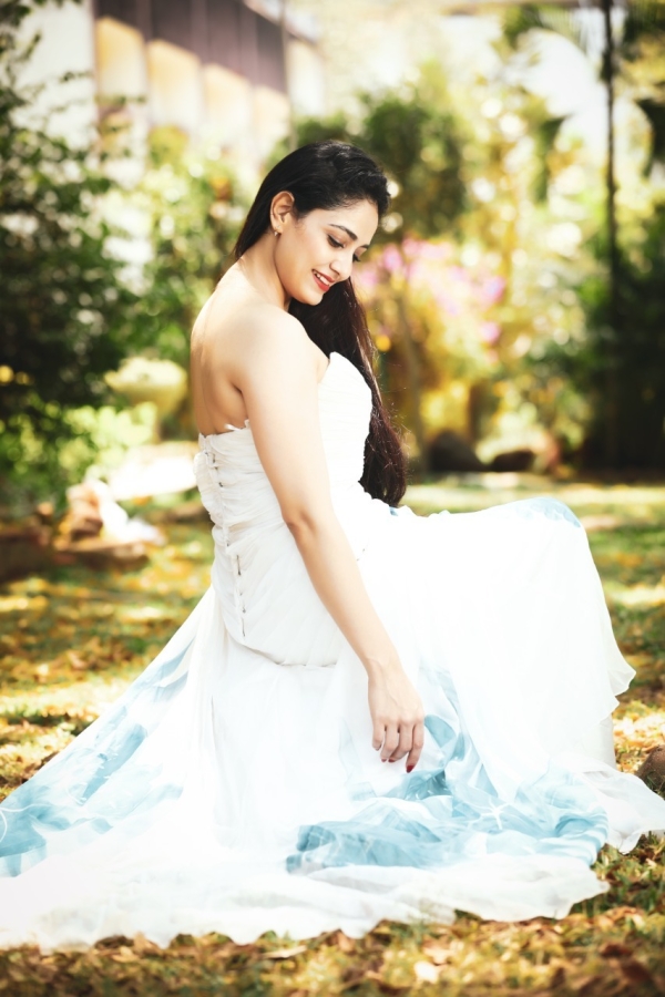 Komal Sharma Photos: Latest HD Images, Pictures, Stills & Pics - FilmiBeat