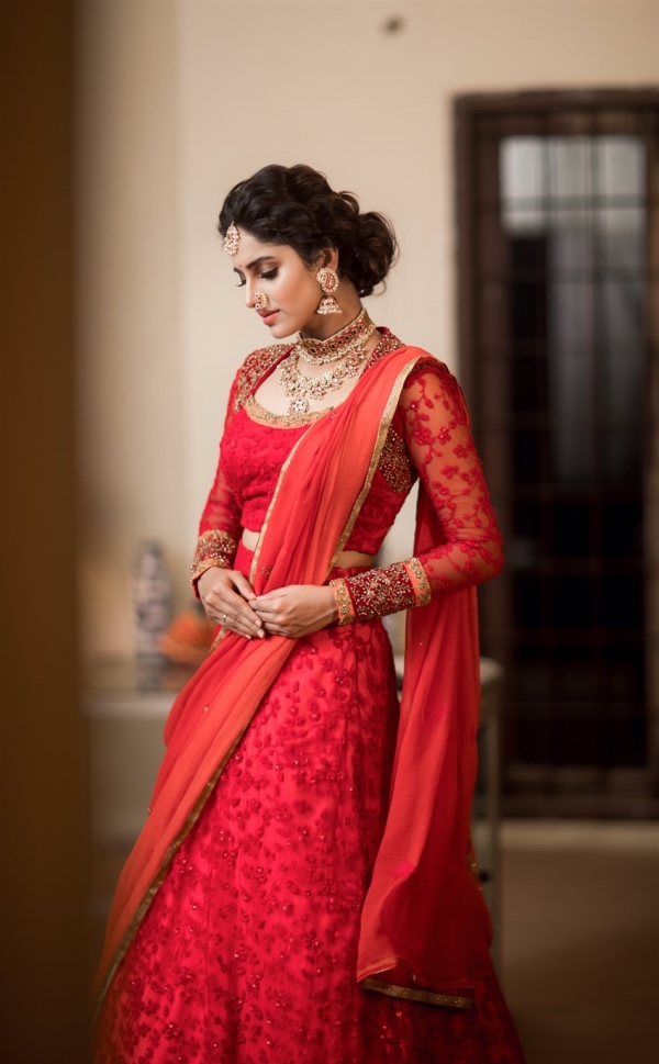 Ayesha Photos [HD]: Latest Images, Pictures, Stills of Ayesha - FilmiBeat