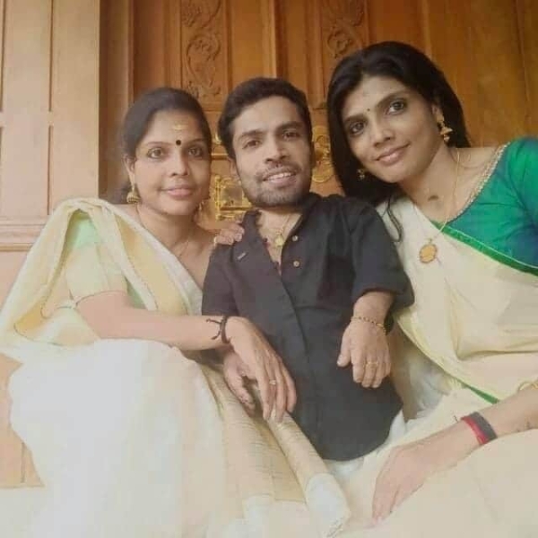 Guinness Pakru Photos: Latest HD Images, Pictures, Stills & Pics ...