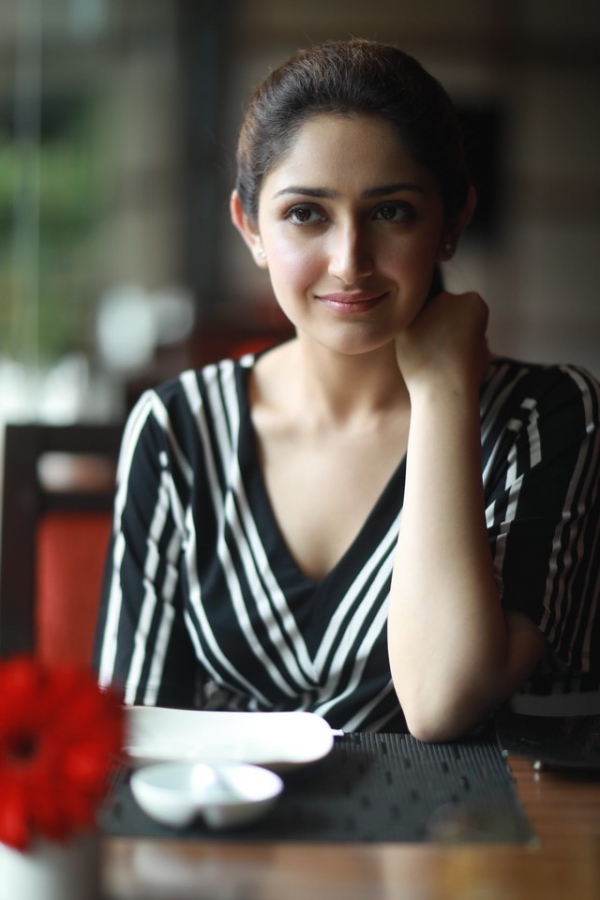 Sayyeshaa Photos [HD]: Latest Images, Pictures, Stills of Sayyeshaa ...