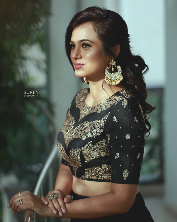 Ramya Pandian Photos [HD]: Latest Images, Pictures, Stills of Ramya ...