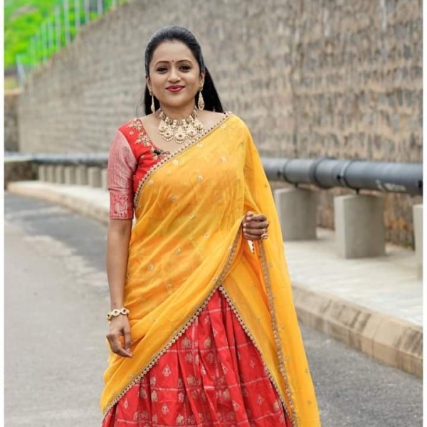 Suma Kanakala Photos [HD]: Latest Images, Pictures, Stills of Suma ...