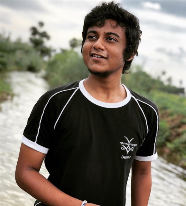 Aajeedh Photos: Latest HD Images, Pictures, Stills & Pics - FilmiBeat