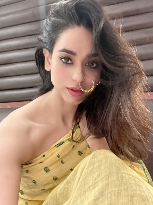 Soundarya Sharma Photos [HD]: Latest Images, Pictures, Stills of ...