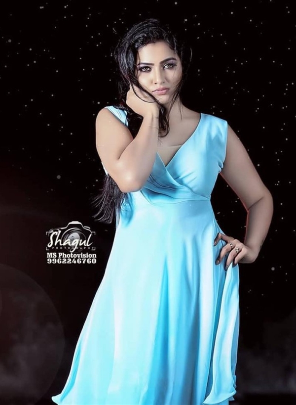 Tamil Actress Pandian Stores Fame Chitra kamaraj Rare And Unseen Photos