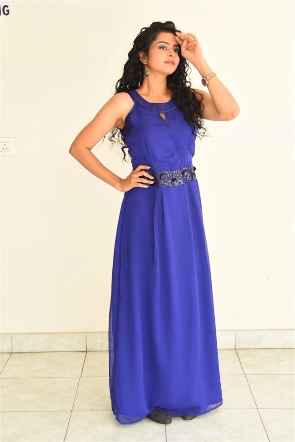 Gayatri Rema Photos: Latest HD Images, Pictures, Stills & Pics - FilmiBeat