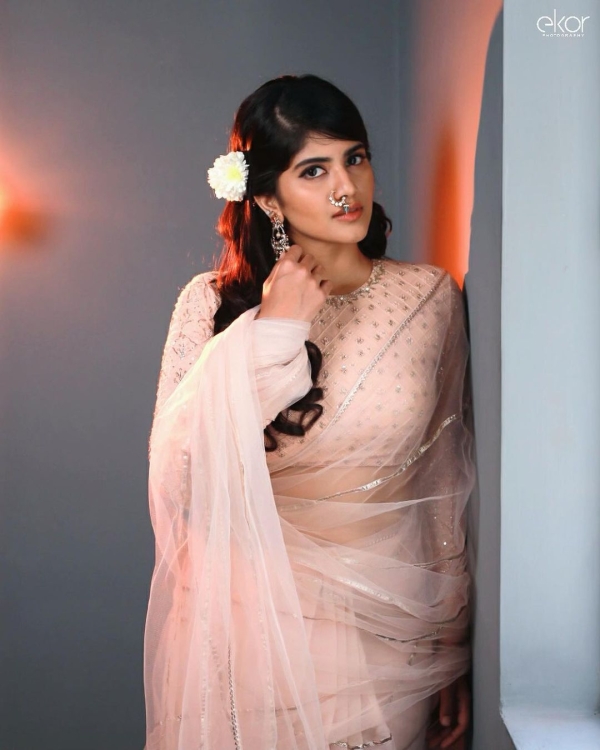 Megha Akash Photos Hd Latest Images Pictures Stills Of Megha Akash Filmibeat