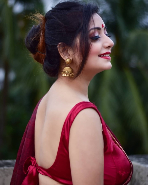 Rupsa Saha Photos- FilmiBeat