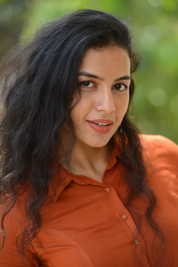 Sanchitha Poonacha Photos: Latest HD Images, Pictures, Stills & Pics ...