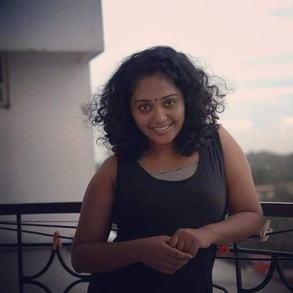 Actress Hima Shankar Glamorous Stills | ഗ്ലാമറസായി നടി ഹിമ ശങ്ക ...