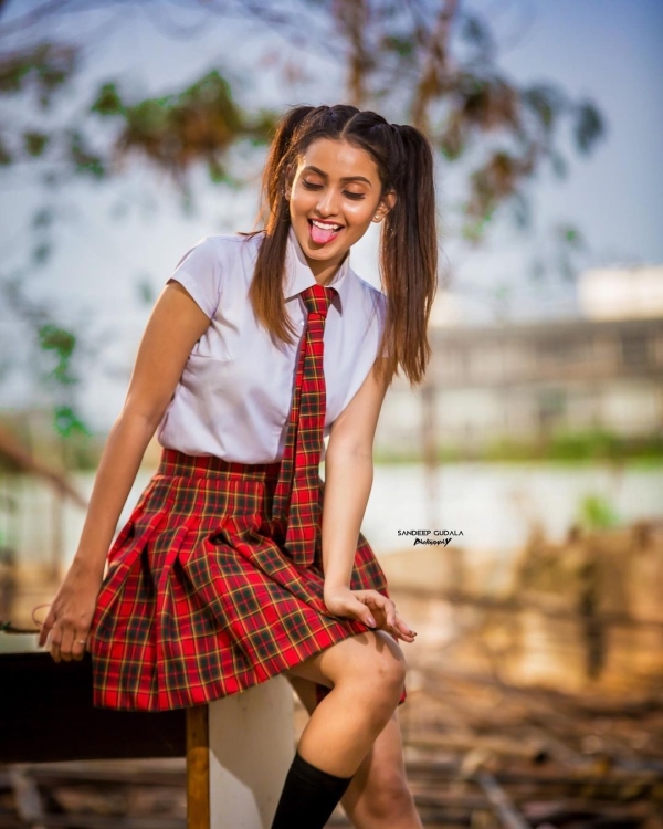 Dhee Fame Deepika Pilli అందాల విందు.. మోడ్రన్ డ్రెస్‌లో ఇలా ఎప్పుడైనా ...