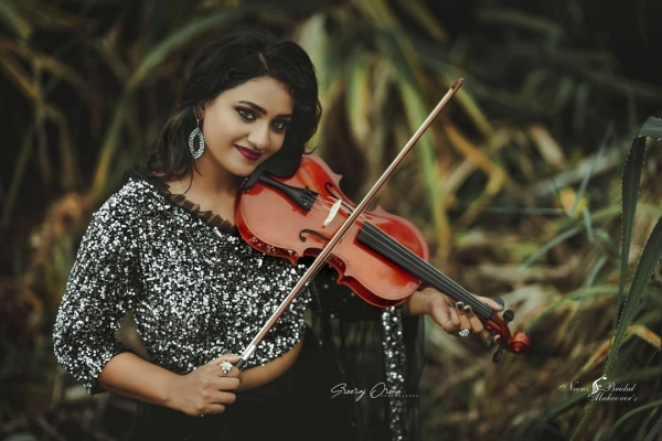 Kasthooriman Serial Fame Pratheeksha G Pradeep In Glamorous Look ...