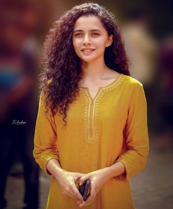 Mammootty Heroine Athulya Chandra New Stunning Stills | ഗാനഗന്ധര്‍വ്വന് ...