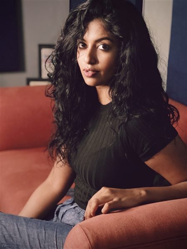 Roshini Haripriyan Photos Photos [HD]: Latest Images, Pictures, Stills ...