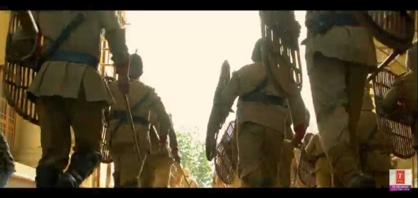 RRR Photos: HD Images, Pictures, Stills, First Look Posters of RRR ...