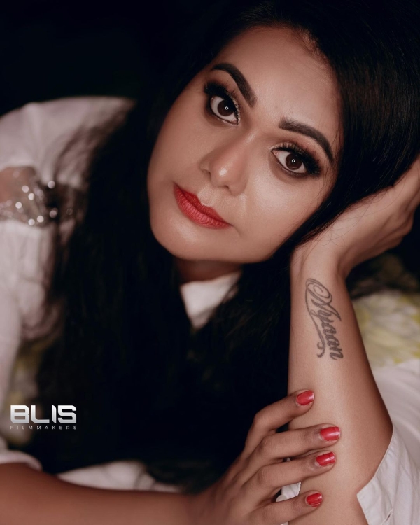 Serial Actress Rekha Ratheesh Stylish Stills Goes Viral | നടി രേഖ ...