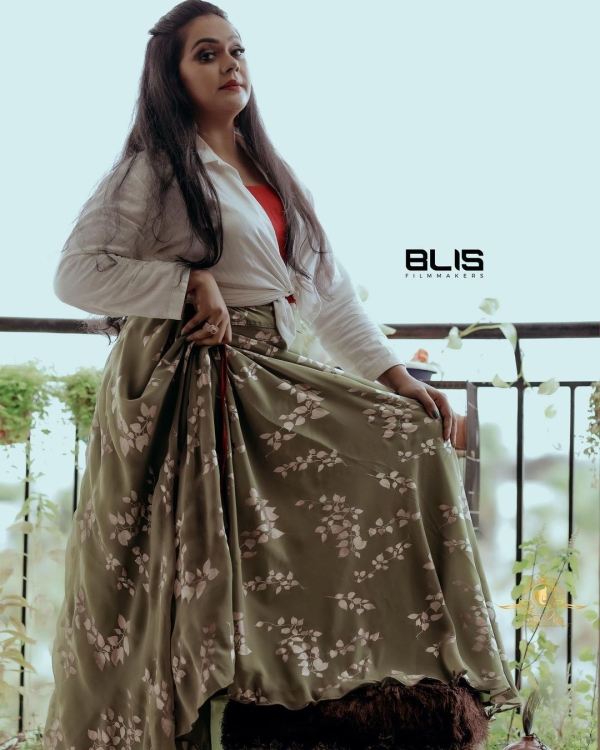 Serial Actress Rekha Ratheesh Stylish Stills Goes Viral | നടി രേഖ ...