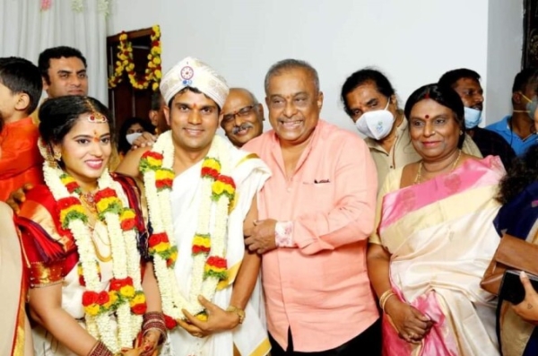 ಗಾಯಕ ಹೇಮಂತ್‌ ಮದುವೆಗೆ ಶುಭಕೋರಿದ ಸ್ಯಾಂಡಲ್‌ವುಡ್ ಸ್ಟಾರ್ಸ್ | Kannada singer ...