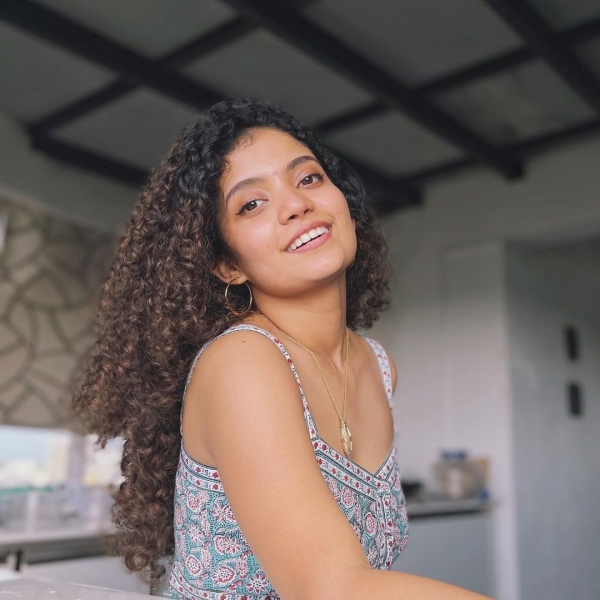 Actress Anna Ben Latest Pics | സ്റ്റൈലൻ ലുക്കിൽ അന്ന ബെൻ, പുതിയ ...