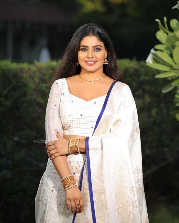 இனிமையான இனியா ... செம கலக்கல் ஃபோட்டோஸ் | Actress Ineya photos ...