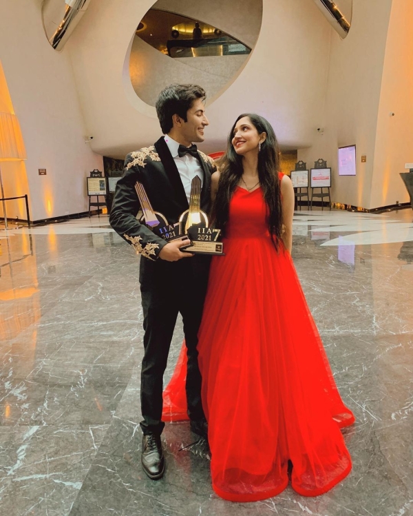 Pandya Store Fame Akshay Kharodia And His Wife Divya Punetha’s Pictures ...