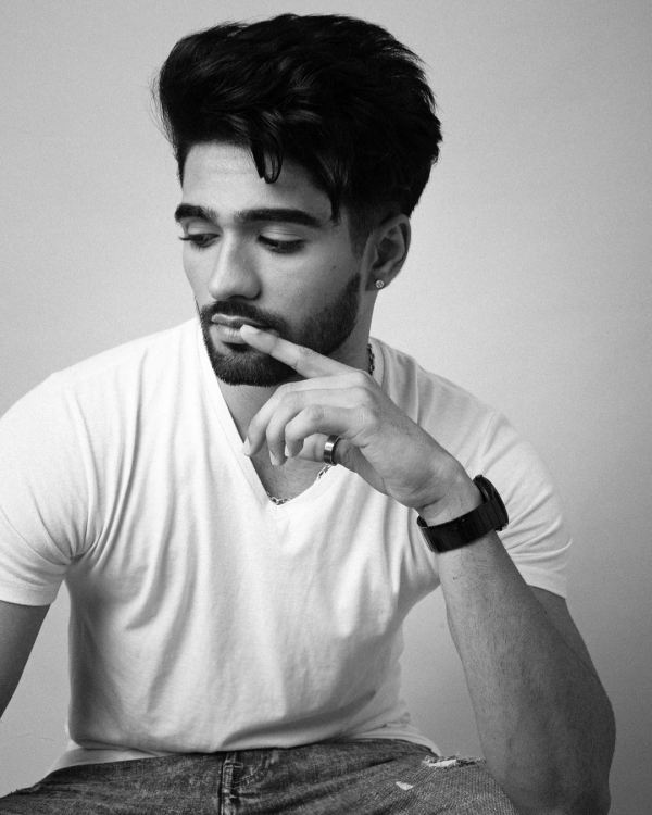 Zeeshan Khan Photos [HD]: Latest Images, Pictures, Stills of Zeeshan ...