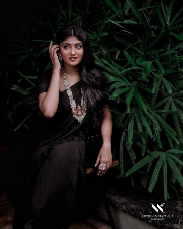 Actress Drishya Raghunath's Stunning Pics n Black Saree | പൂഞ്ചോലയി ...