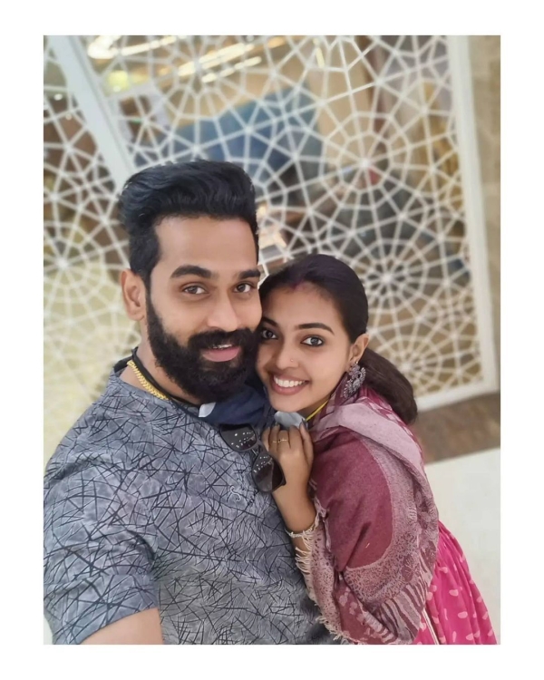 Actress Mridula Vijay With Husband Yuva Krishna, See Instagram Stills ...