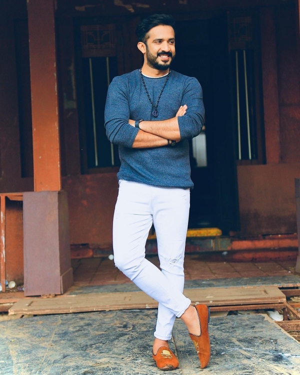 Anchor Ravi Photos [HD]: Latest Images, Pictures, Stills of Anchor Ravi ...