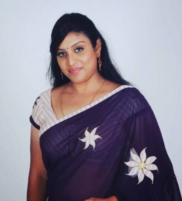 Bigg Boss Telugu 5: బిగ్ బాస్‌ కంటెస్టెంట్ ఉమాదేవి హాట్ ఫొటోలు ...