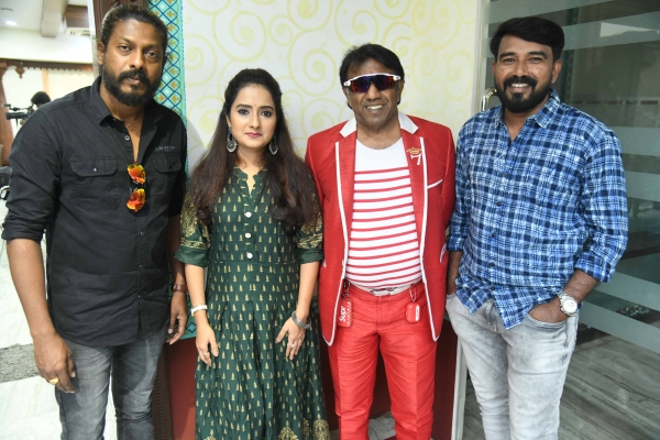 Chaddi Dosth Kaddi Alladisbitta Film Success Press Meet Photos - FilmiBeat