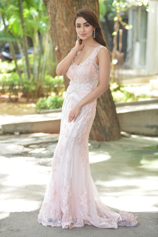 Muskan Sethi Photos: Latest HD Images, Pictures, Stills & Pics - FilmiBeat